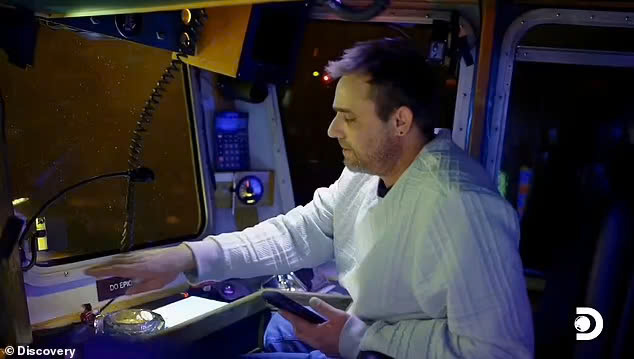 Deadliest Catch’s Jake Anderson breaks down during heartbreaking phone ...